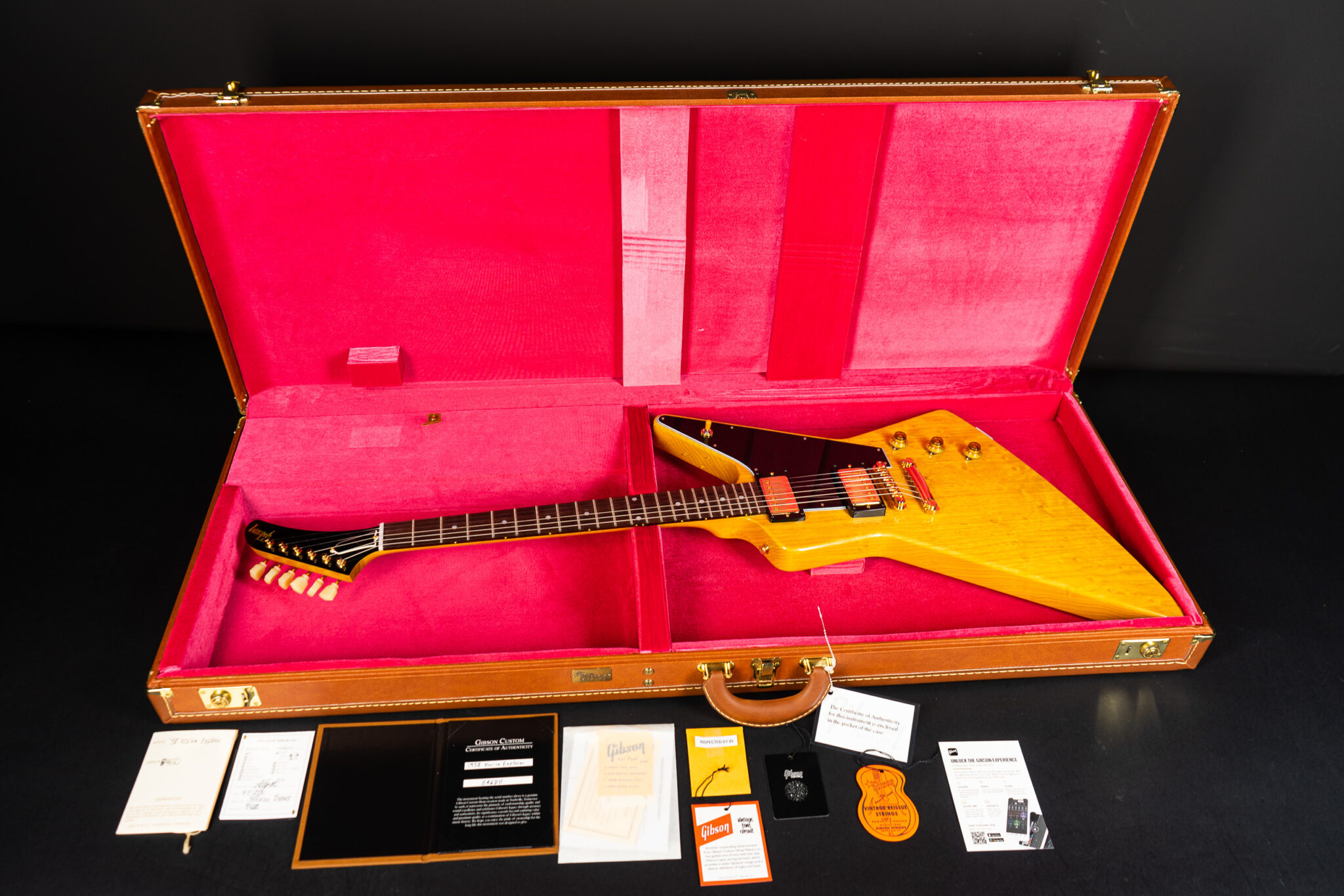 Gibson Custom Shop 1958 Explorer Korina – Black Pickguard and Birdseye ...