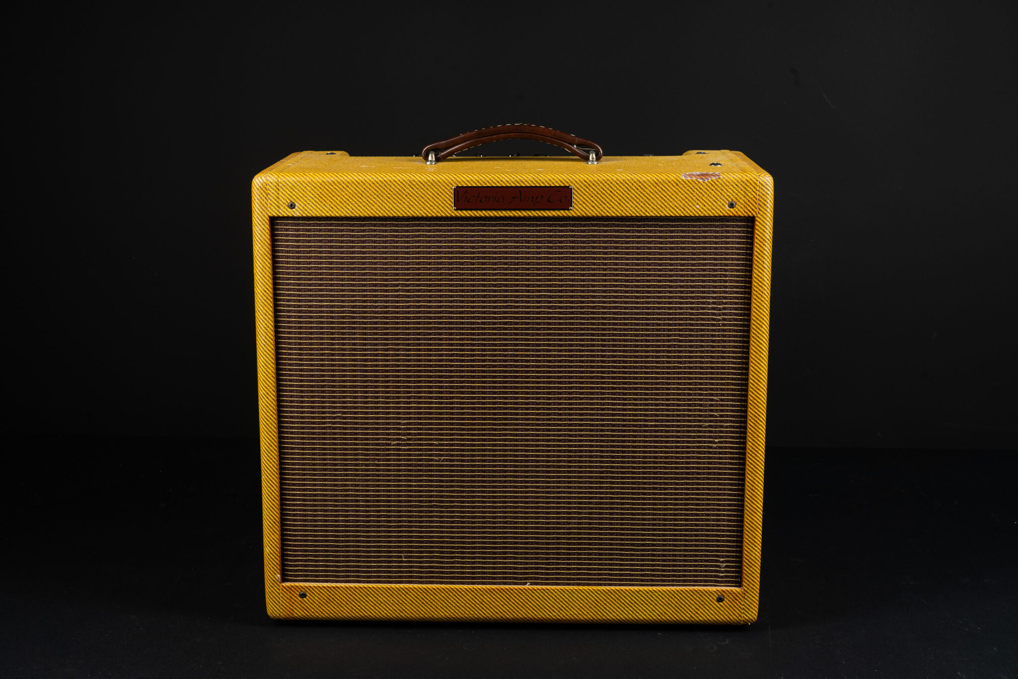 Victoria Model 35115 Tweed Pro 28W 2x6L6GC – GuitarPoint