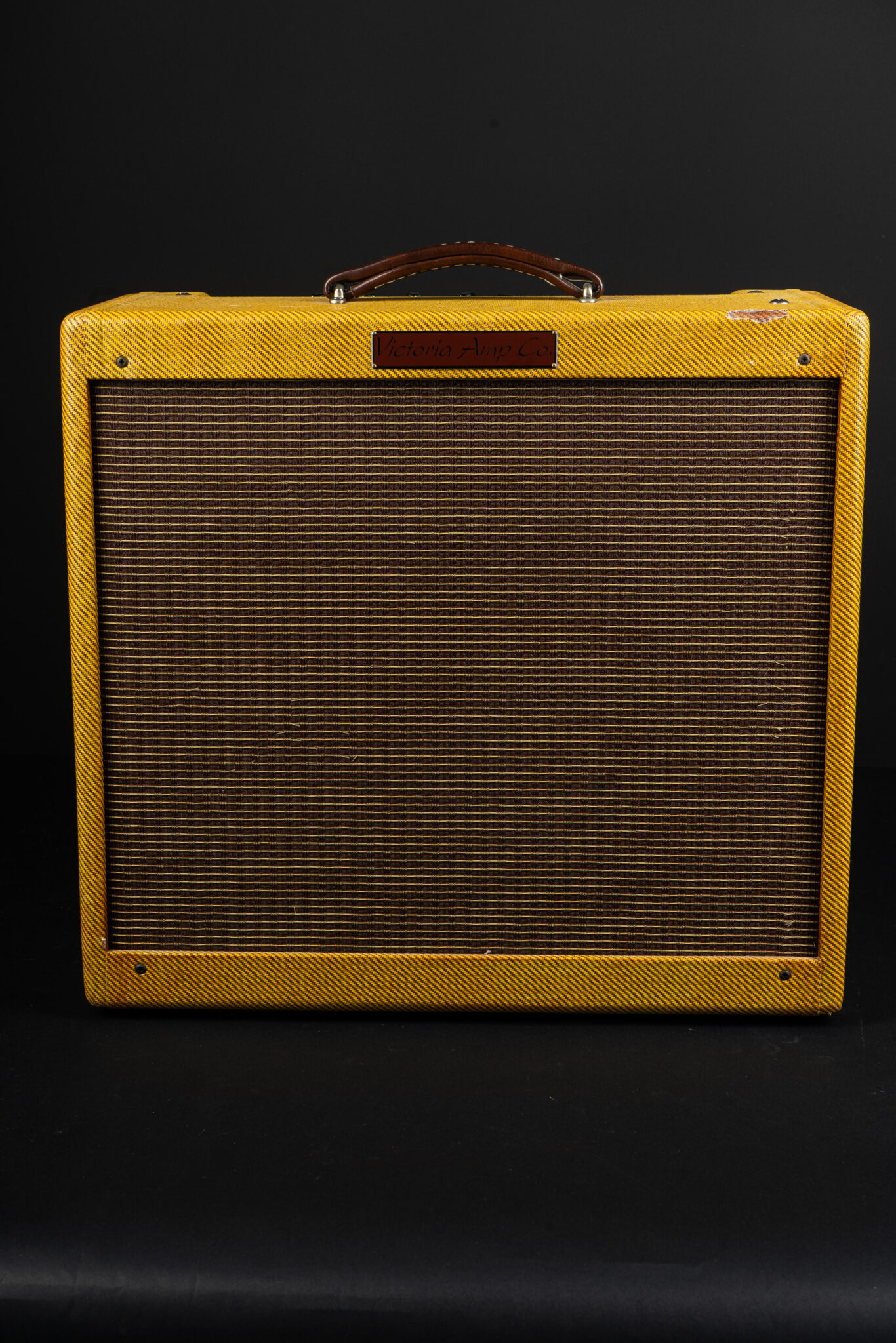 Victoria Model 35115 Tweed Pro 28W 2x6L6GC – GuitarPoint