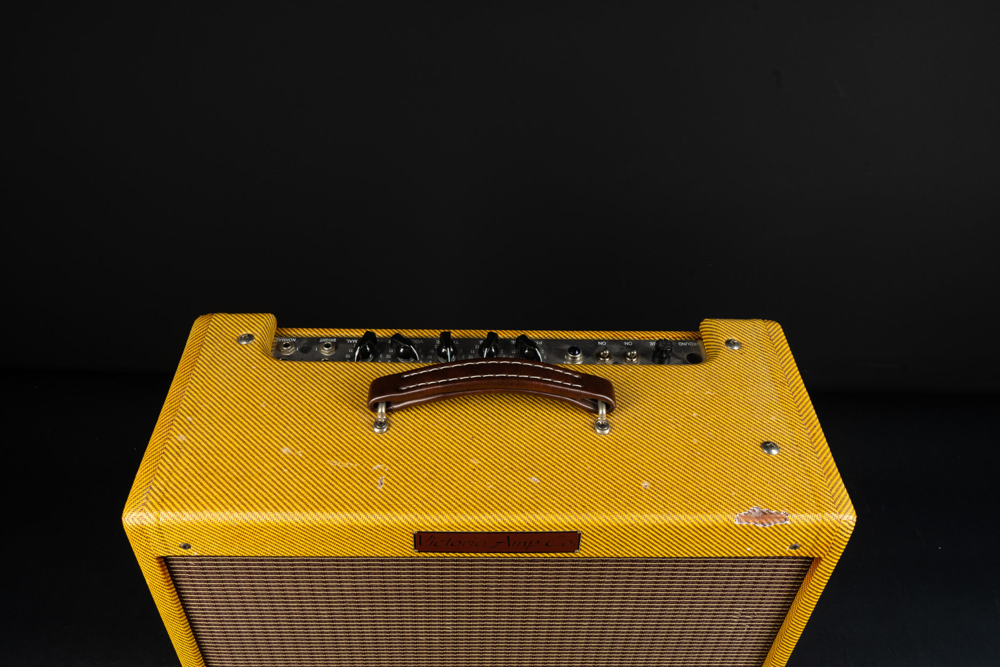 Victoria Model 35115 Tweed Pro 28W 2x6L6GC – GuitarPoint